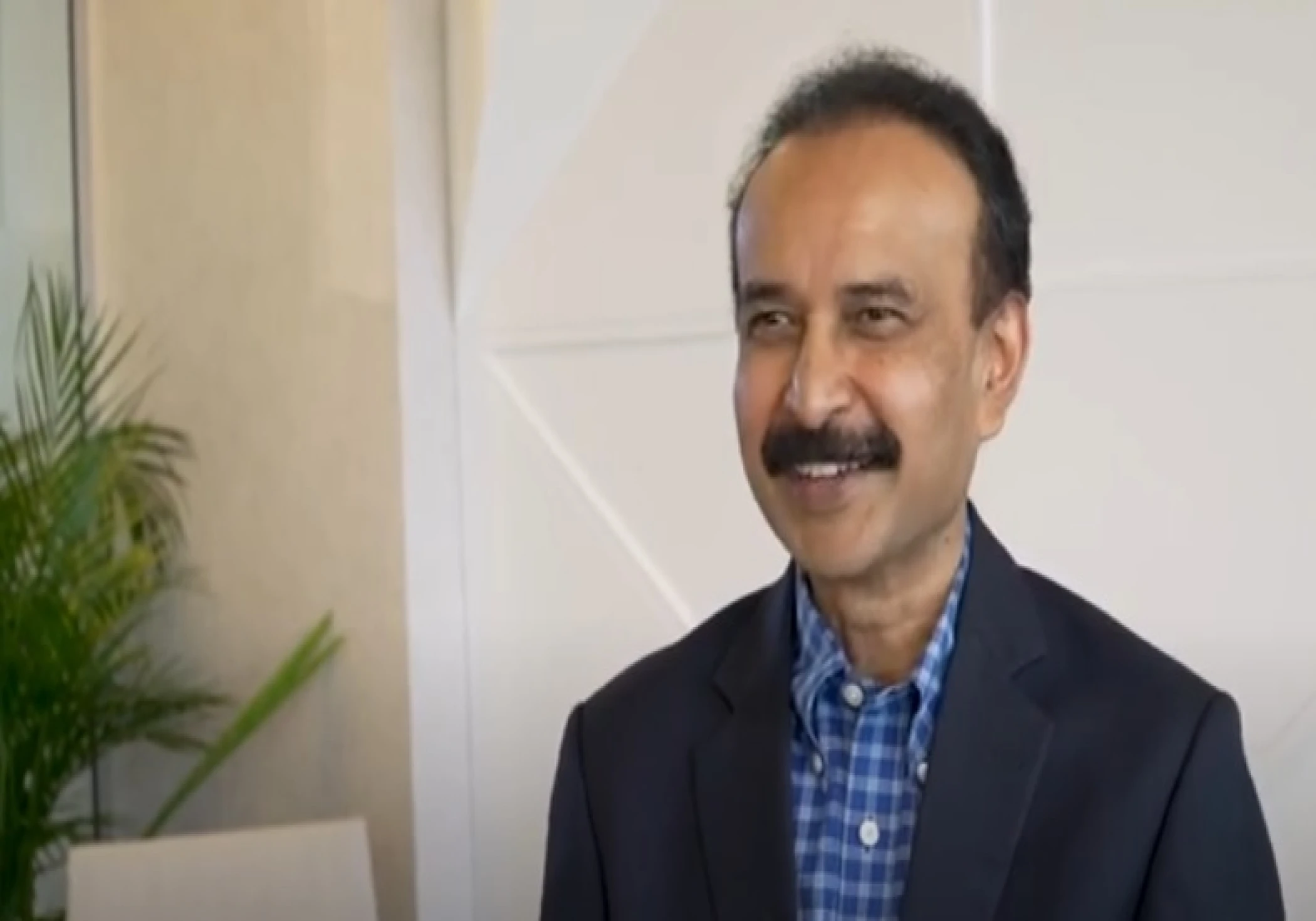 Prashanth Prakash: A Pioneering Venture Capitalist Transforming India's ...
